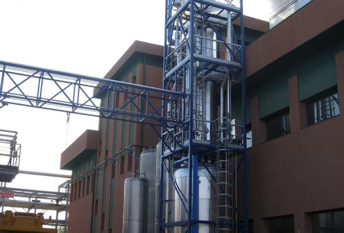 Batch and continuous distillation can both employ cryogenic distillation